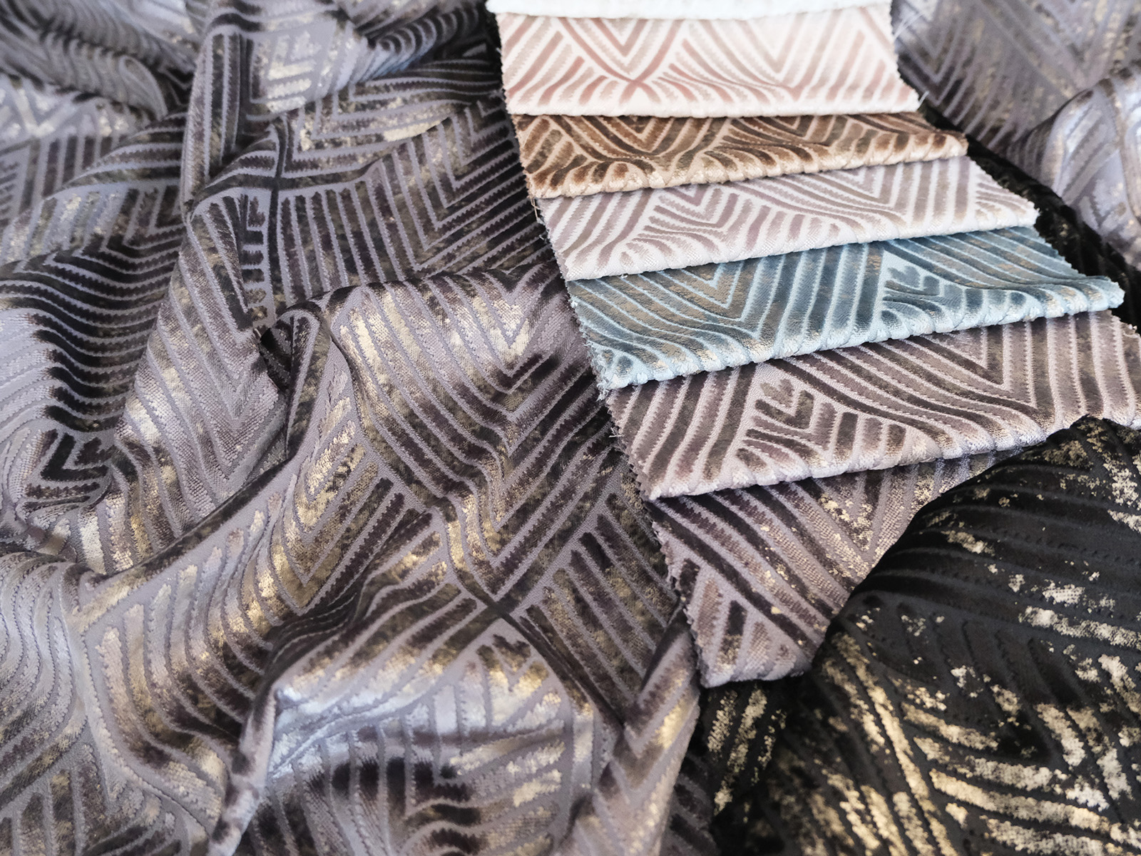 Velvet – Design & Colors